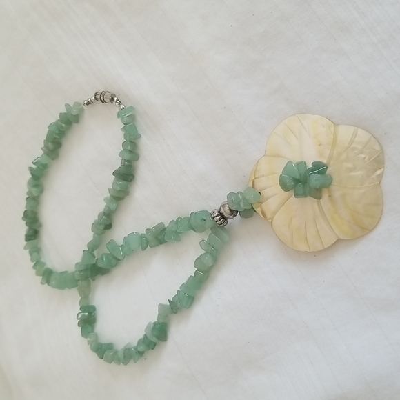Jewelry | Vintage Genuine Jadeite Shell Flower Necklace | Poshmark